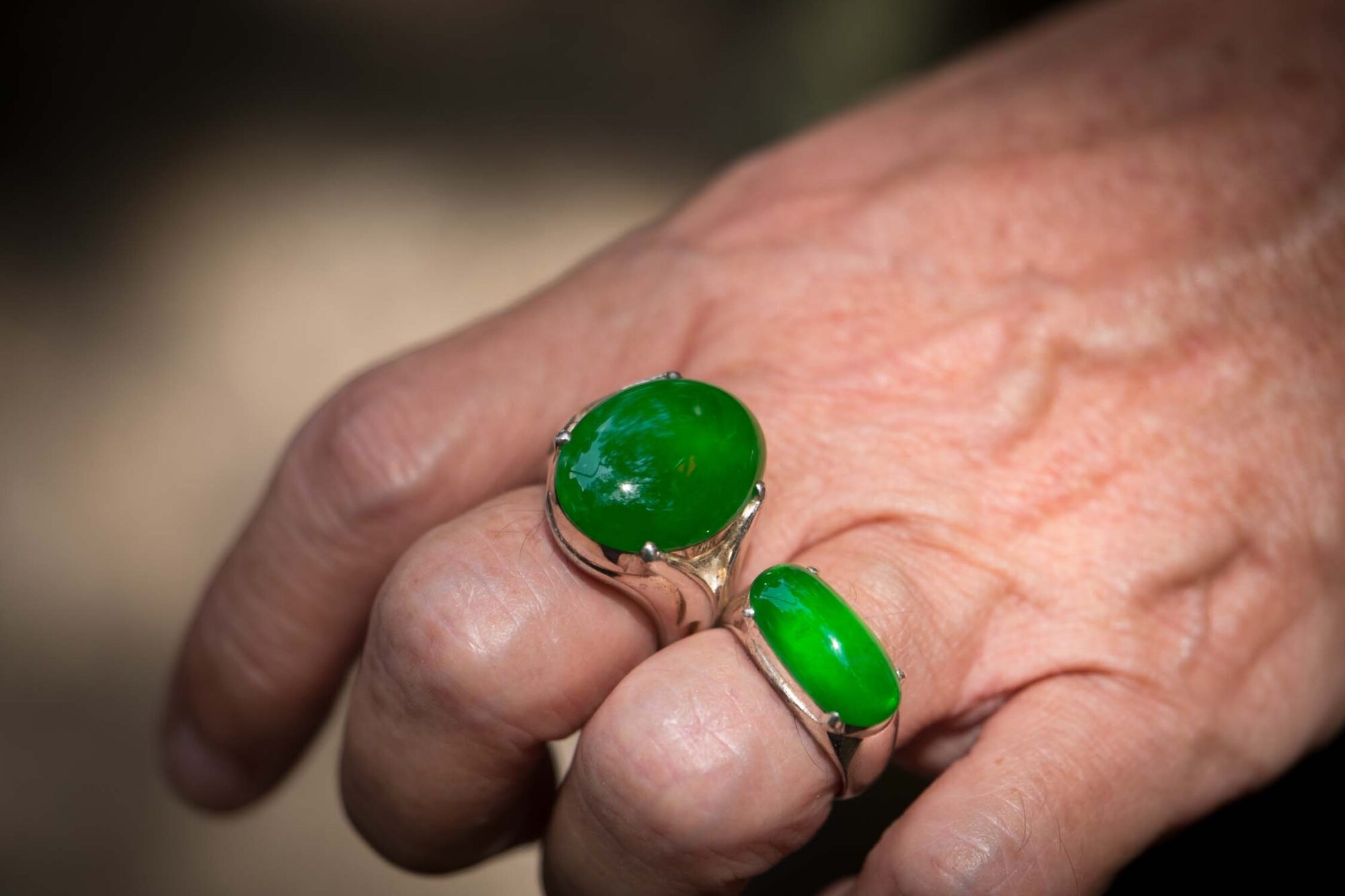 The Secret Benefits of Jadeite Gemstone - The Video Ink